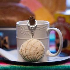 Pan Dulce Conchas Churros and Piggies Keychains – Cielito Lindo